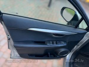 Pelēks Lexus NX 2019 Tallina, ar dzinēja tilpumu 2.50 L un nobraukumu 76 tūkst. km par 28300 €, foto 15 vietnē AUTOMOTO.COM.LV
