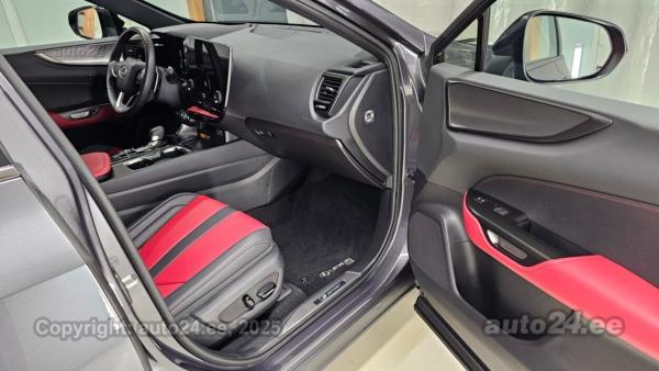 Pelēks Lexus NX 2023 Tallina, ar dzinēja tilpumu 2.50 L un nobraukumu 37 tūkst. km par 57995 €, foto 11 vietnē AUTOMOTO.COM.LV