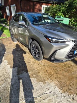 Grey Lexus NX 2023 in Tallinn, with an engine capacity of 2.50 L and mileage of 18 thousand km for 40900 €, photo 3 on AUTOMOTO.COM.LV