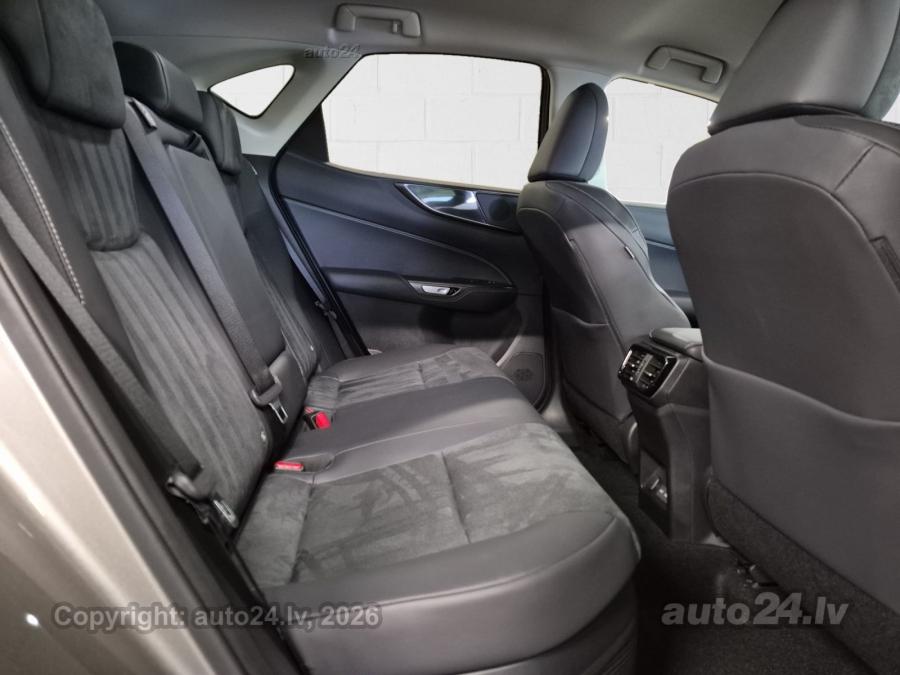 Pelēks Lexus NX 2025 Tallina, ar dzinēja tilpumu 2.50 L un nobraukumu 11 tūkst. km par 46290 €, foto 8 vietnē AUTOMOTO.COM.LV
