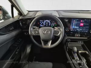 Pelēks Lexus NX 2025 Tallina, ar dzinēja tilpumu 2.50 L un nobraukumu 11 tūkst. km par 46290 €, foto 10 vietnē AUTOMOTO.COM.LV