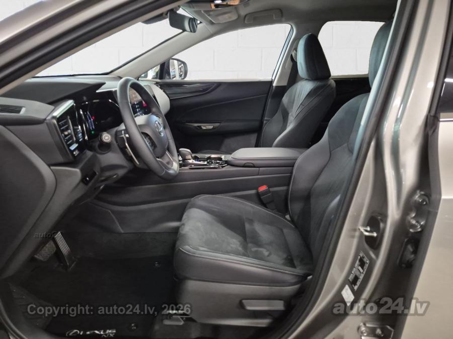 Pelēks Lexus NX 2025 Tallina, ar dzinēja tilpumu 2.50 L un nobraukumu 11 tūkst. km par 46290 €, foto 12 vietnē AUTOMOTO.COM.LV