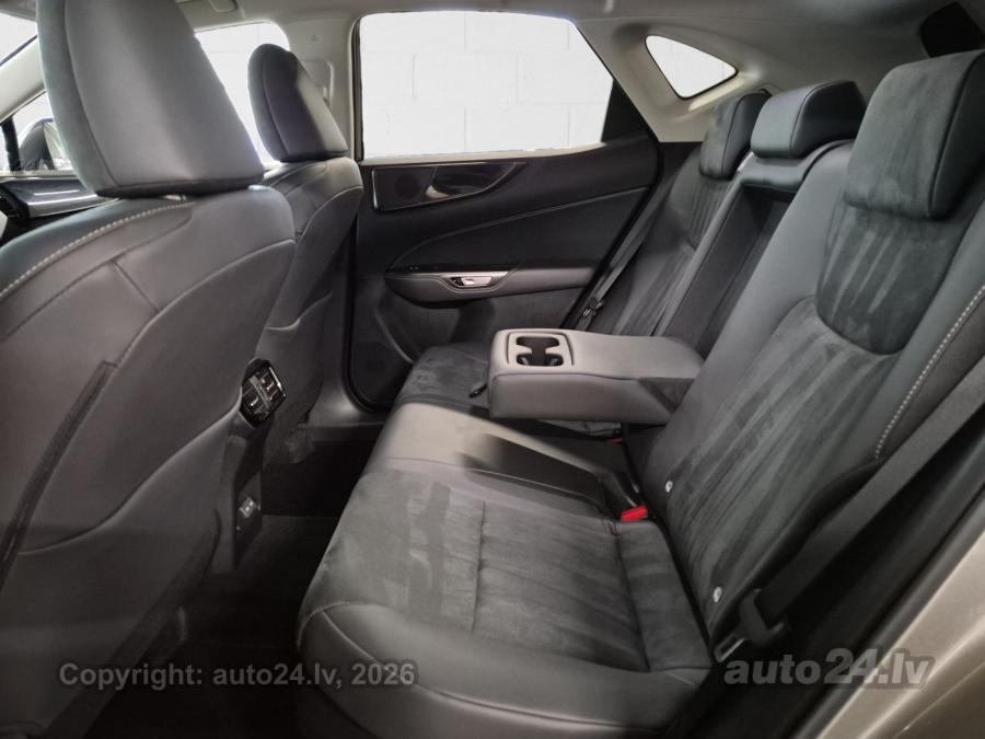 Pelēks Lexus NX 2025 Tallina, ar dzinēja tilpumu 2.50 L un nobraukumu 11 tūkst. km par 46290 €, foto 17 vietnē AUTOMOTO.COM.LV