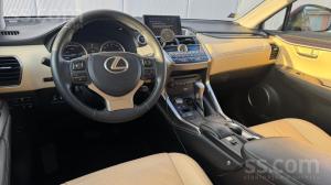 Красный Лексус НХ 2014 в Рига, объемом двигателя 2.50 л и пробегом 178 тыс. км за 18600 €, фото 8 на AUTOMOTO.COM.LV
