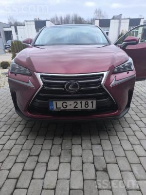 Red Lexus NX 2015 in Riga, with an engine capacity of 2.50 L and mileage of 164 thousand km for 23500 €, photo 3 on AUTOMOTO.COM.LV