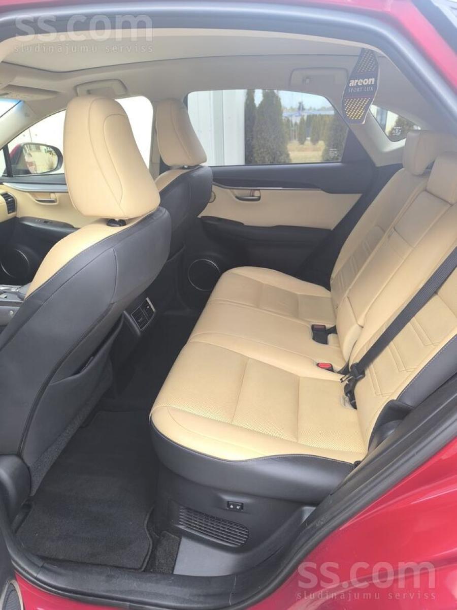 Red Lexus NX 2015 in Riga, with an engine capacity of 2.50 L and mileage of 164 thousand km for 23500 €, photo 10 on AUTOMOTO.COM.LV