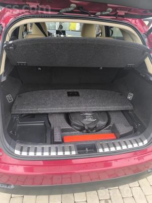 Red Lexus NX 2015 in Riga, with an engine capacity of 2.50 L and mileage of 164 thousand km for 23500 €, photo 16 on AUTOMOTO.COM.LV