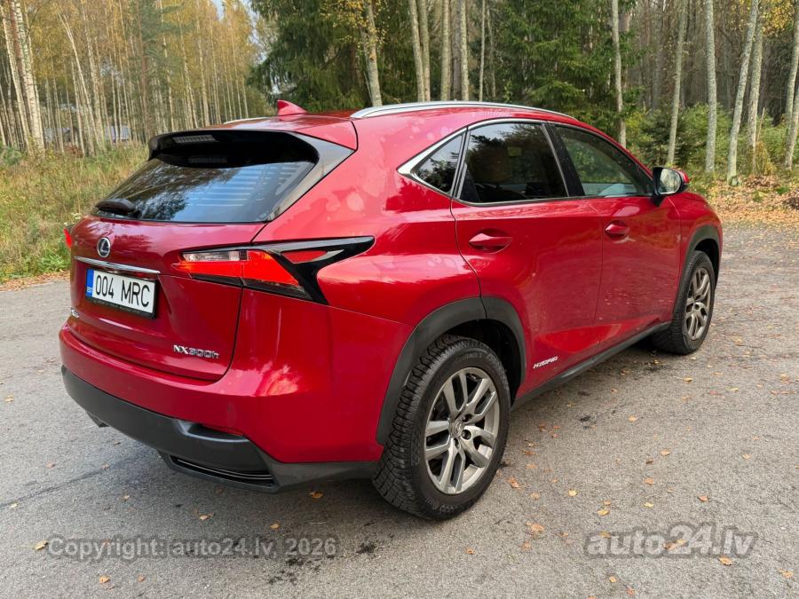 Red Lexus NX 2016 in Tallinn, with an engine capacity of 2.50 L and mileage of 167 thousand km for 25200 €, photo 8 on AUTOMOTO.COM.LV