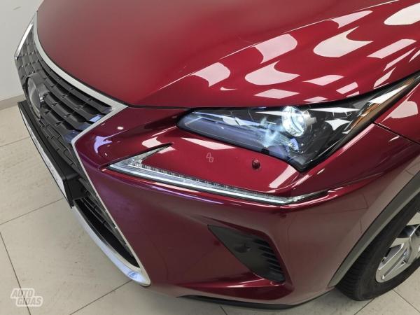 Sarkans Lexus NX 2018 Viļņa, ar dzinēja tilpumu 2.50 L un nobraukumu 95 tūkst. km par 25490 €, foto 4 vietnē AUTOMOTO.COM.LV