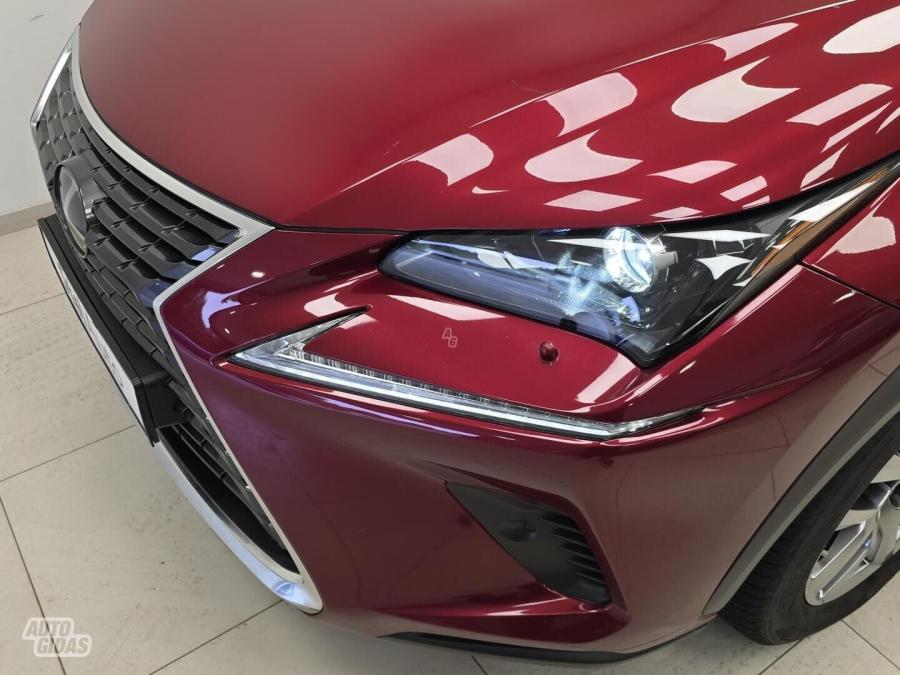 Sarkans Lexus NX 2018 Viļņa, ar dzinēja tilpumu 2.50 L un nobraukumu 95 tūkst. km par 25490 €, foto 5 vietnē AUTOMOTO.COM.LV