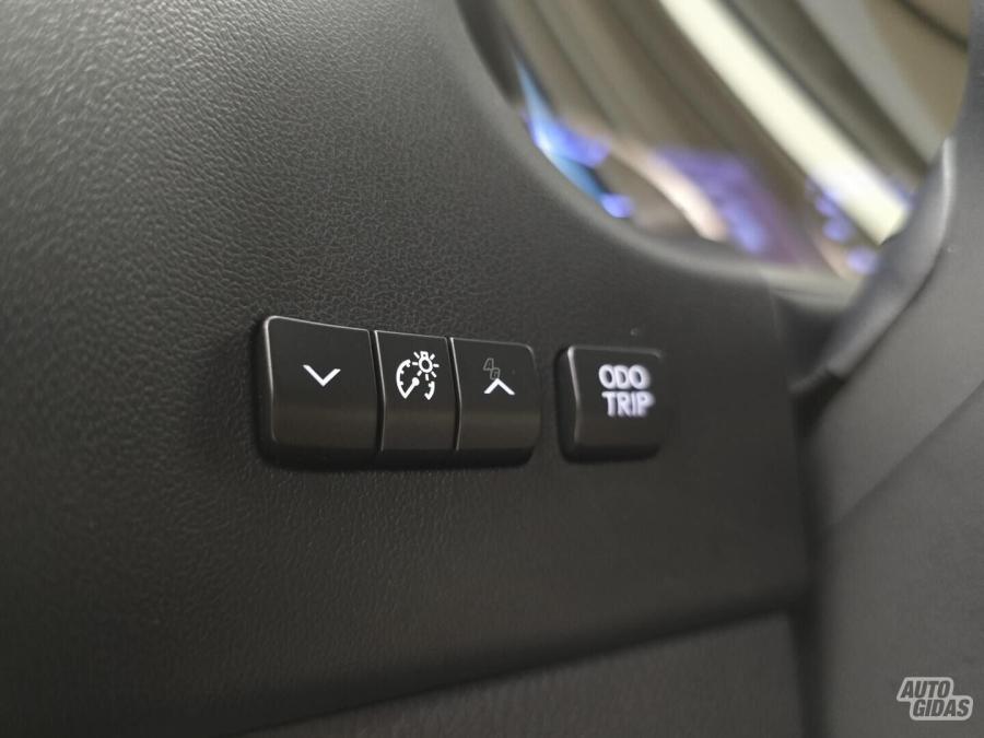 Sarkans Lexus NX 2018 Viļņa, ar dzinēja tilpumu 2.50 L un nobraukumu 95 tūkst. km par 25490 €, foto 18 vietnē AUTOMOTO.COM.LV