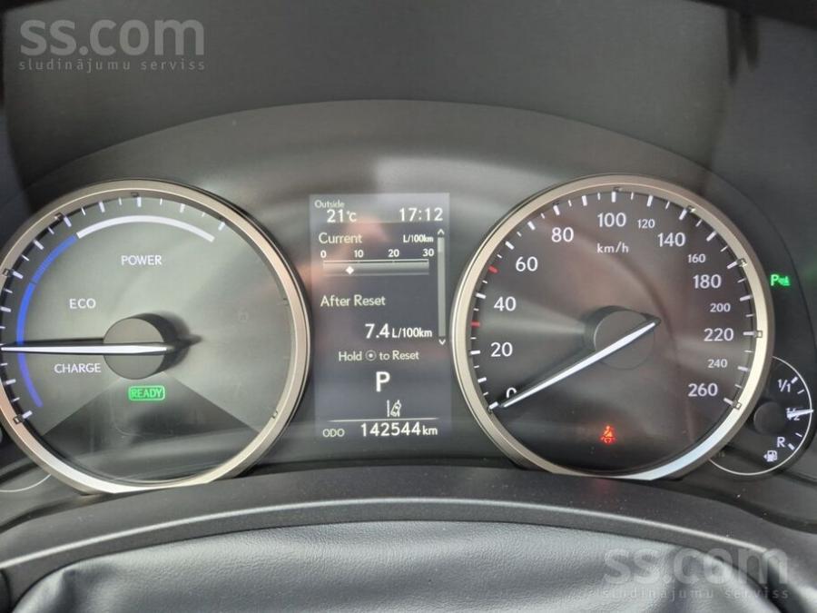 Red Lexus NX 2019 in Riga, with an engine capacity of 2.50 L and mileage of 143 thousand km for 26900 €, photo 14 on AUTOMOTO.COM.LV