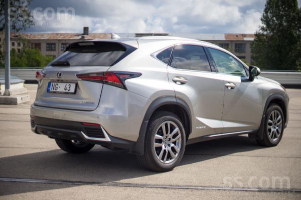 Lexus NX 2018 Rīga, ar dzinēja tilpumu 2.50 L un nobraukumu 103 tūkst. km par 24800 €, foto 3 vietnē AUTOMOTO.COM.LV