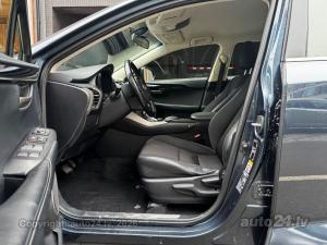 Lexus NX 2015 in Tallinn, with an engine capacity of 2.50 L and mileage of 170 thousand km for 19500 €, photo 18 on AUTOMOTO.COM.LV