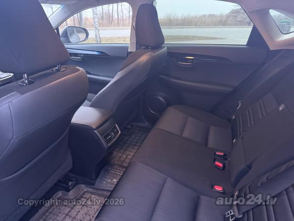 Lexus NX 2015 Tallina, ar dzinēja tilpumu 2.50 L un nobraukumu 187 tūkst. km par 17500 €, foto 8 vietnē AUTOMOTO.COM.LV