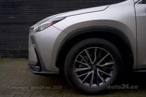 Lexus NX 2023 in Tallinn, with an engine capacity of 2.50 L and mileage of 20 thousand km for 46900 €, photo 6 on AUTOMOTO.COM.LV