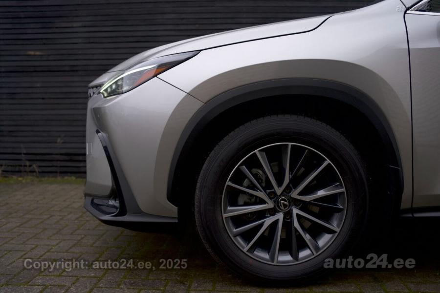 Lexus NX 2023 in Tallinn, with an engine capacity of 2.50 L and mileage of 20 thousand km for 46900 €, photo 6 on AUTOMOTO.COM.LV