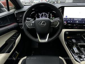 Lexus NX 2023 in Tallinn, with an engine capacity of 2.50 L and mileage of 20 thousand km for 46900 €, photo 10 on AUTOMOTO.COM.LV