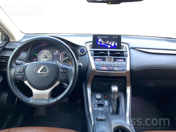 White Lexus NX 2014 in Riga, with an engine capacity of 2.50 L and mileage of 134 thousand km for 18500 €, photo 8 on AUTOMOTO.COM.LV