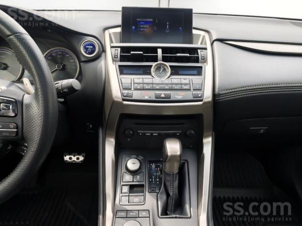 Balts Lexus NX 2014 Rīga, ar dzinēja tilpumu 2.50 L un nobraukumu 174 tūkst. km par 17800 €, foto 9 vietnē AUTOMOTO.COM.LV