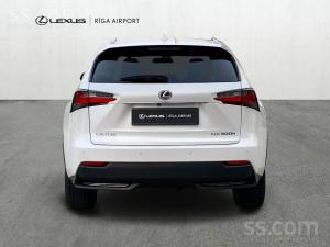 White Lexus NX 2014 in Riga, with an engine capacity of 2.50 L and mileage of 134 thousand km for 18500 €, photo 5 on AUTOMOTO.COM.LV