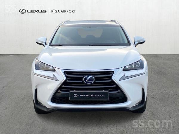 White Lexus NX 2014 in Riga, with an engine capacity of 2.50 L and mileage of 134 thousand km for 18500 €, photo 5 on AUTOMOTO.COM.LV