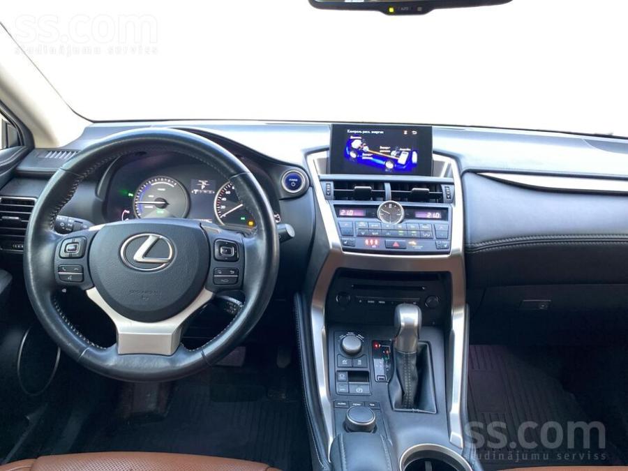 White Lexus NX 2014 in Riga, with an engine capacity of 2.50 L and mileage of 134 thousand km for 18500 €, photo 9 on AUTOMOTO.COM.LV