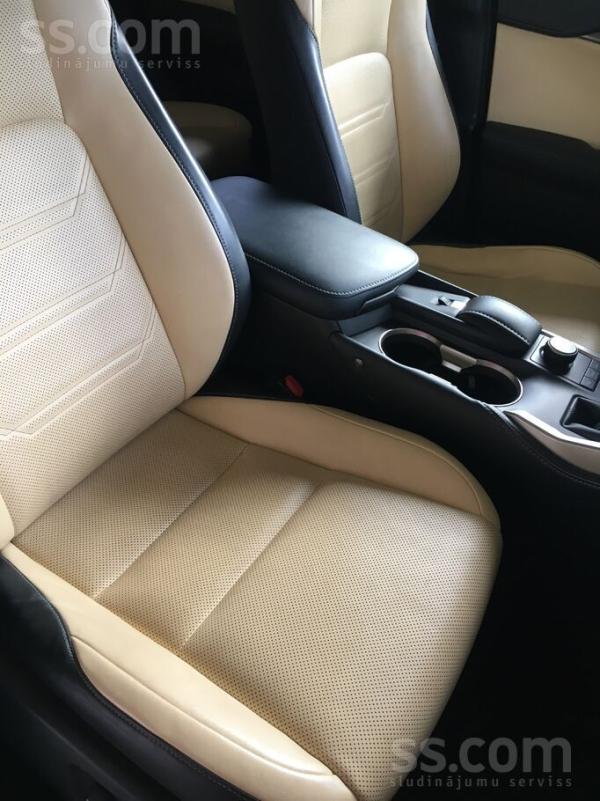 Balts Lexus NX 2014 Rīga, ar dzinēja tilpumu 2.50 L un nobraukumu 115 tūkst. km par 19900 €, foto 5 vietnē AUTOMOTO.COM.LV