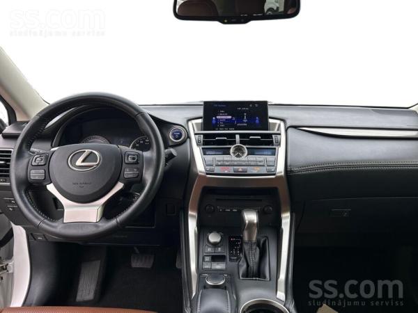Белый Лексус НХ 2014 в Рига, объемом двигателя 2.50 л и пробегом 122 тыс. км за 19900 €, фото 9 на AUTOMOTO.COM.LV