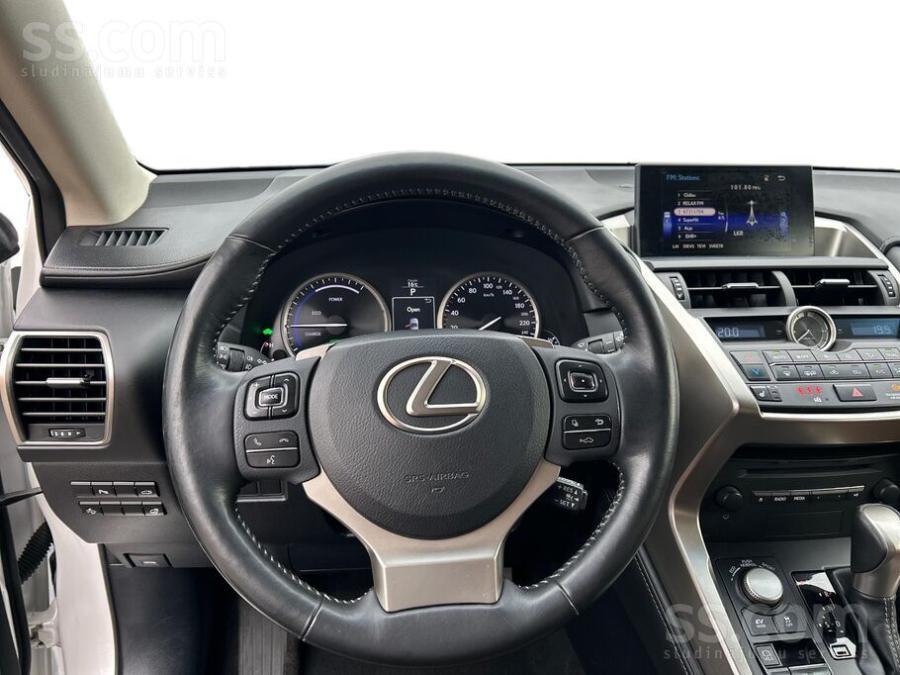 White Lexus NX 2014 in Riga, with an engine capacity of 2.50 L and mileage of 122 thousand km for 19900 €, photo 10 on AUTOMOTO.COM.LV
