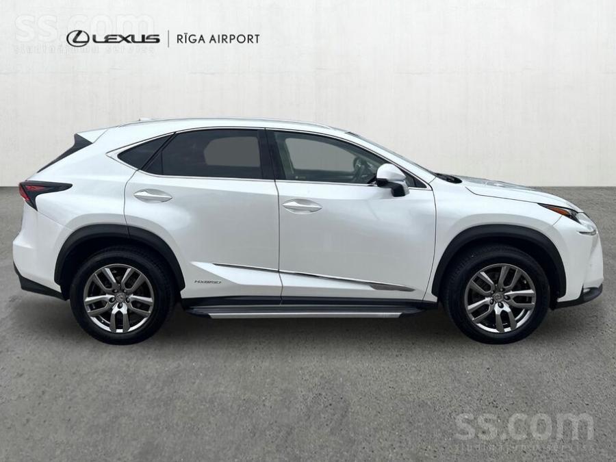 White Lexus NX 2014 in Riga, with an engine capacity of 2.50 L and mileage of 122 thousand km for 19900 €, photo 17 on AUTOMOTO.COM.LV