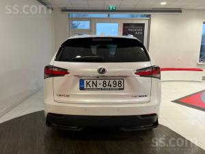 Balts Lexus NX 2015 Jēkabpils, ar dzinēja tilpumu 2.50 L un nobraukumu 197 tūkst. km par 16400 €, foto 4 vietnē AUTOMOTO.COM.LV