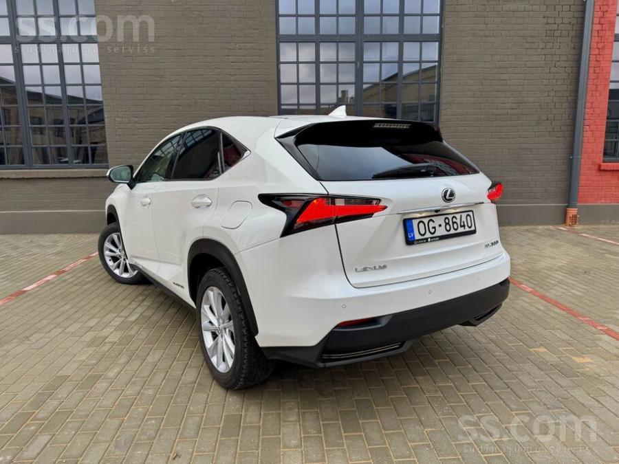 Balts Lexus NX 2015 Rīga, ar dzinēja tilpumu 2.50 L un nobraukumu 101 tūkst. km par 22300 €, foto 3 vietnē AUTOMOTO.COM.LV