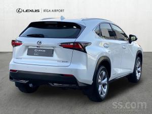 Balts Lexus NX 2015 Rīga, ar dzinēja tilpumu 2.50 L un nobraukumu 179 tūkst. km par 20900 €, foto 2 vietnē AUTOMOTO.COM.LV