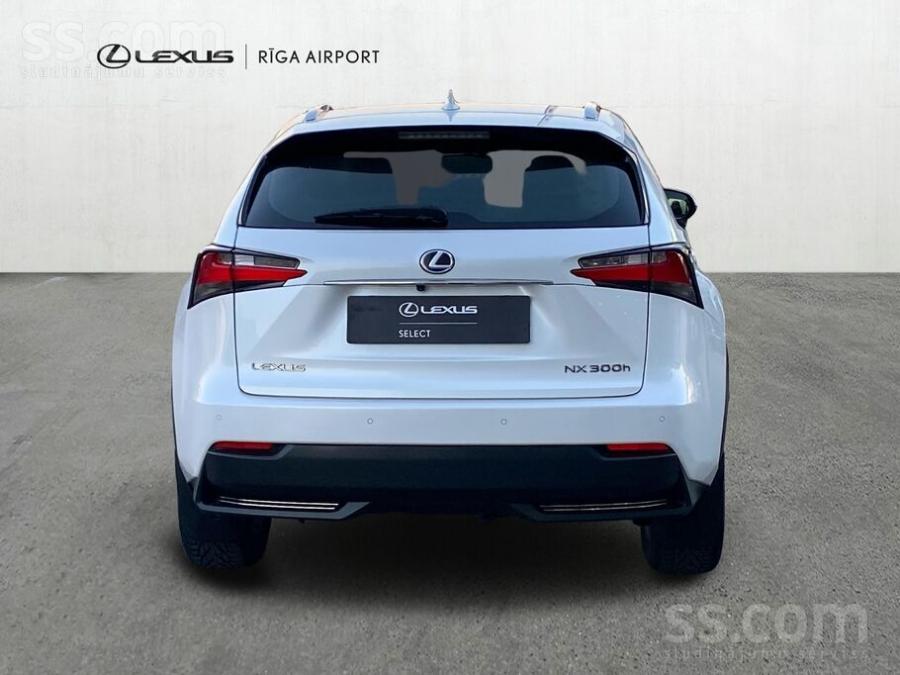Balts Lexus NX 2015 Rīga, ar dzinēja tilpumu 2.50 L un nobraukumu 179 tūkst. km par 20900 €, foto 4 vietnē AUTOMOTO.COM.LV