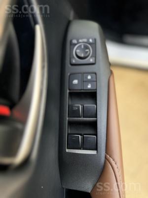 Balts Lexus NX 2015 Rīga, ar dzinēja tilpumu 2.50 L un nobraukumu 145 tūkst. km par 19500 €, foto 15 vietnē AUTOMOTO.COM.LV