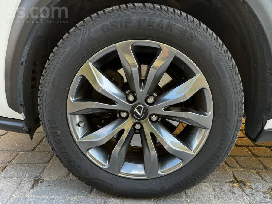 Balts Lexus NX 2016 Daugavpils, ar dzinēja tilpumu 2.50 L un nobraukumu 0 tūkst. km par 20990 €, foto 16 vietnē AUTOMOTO.COM.LV