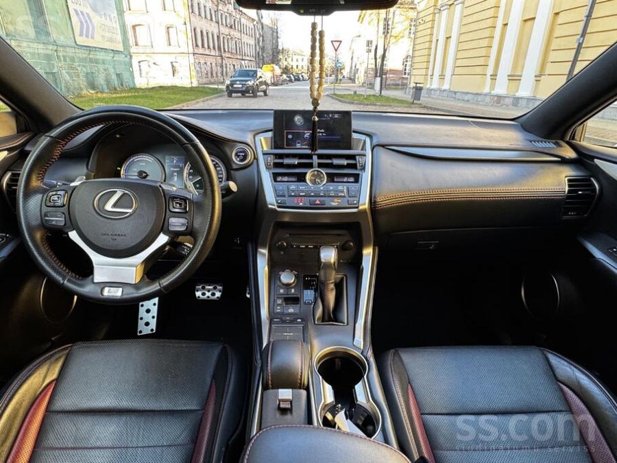 Balts Lexus NX 2016 Daugavpils, ar dzinēja tilpumu 2.50 L un nobraukumu 0 tūkst. km par 20990 €, foto 19 vietnē AUTOMOTO.COM.LV