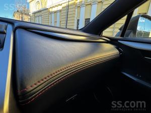 Balts Lexus NX 2016 Daugavpils, ar dzinēja tilpumu 2.50 L un nobraukumu 0 tūkst. km par 20990 €, foto 32 vietnē AUTOMOTO.COM.LV