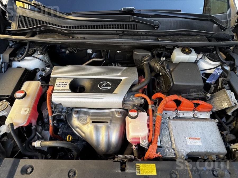 Balts Lexus NX 2016 Daugavpils, ar dzinēja tilpumu 2.50 L un nobraukumu 0 tūkst. km par 20990 €, foto 36 vietnē AUTOMOTO.COM.LV