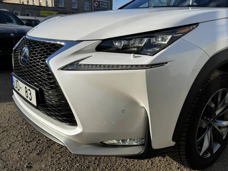 Balts Lexus NX 2016 Daugavpils, ar dzinēja tilpumu 2.50 L un nobraukumu 232 tūkst. km par 20990 €, foto 10 vietnē AUTOMOTO.COM.LV