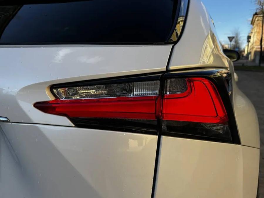 Balts Lexus NX 2016 Daugavpils, ar dzinēja tilpumu 2.50 L un nobraukumu 232 tūkst. km par 20990 €, foto 11 vietnē AUTOMOTO.COM.LV