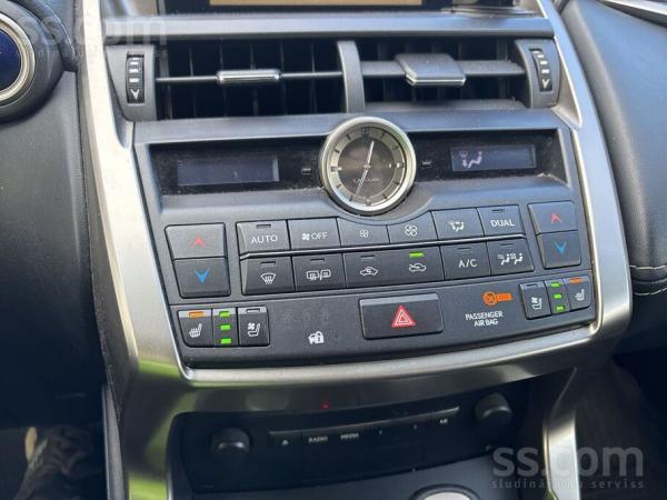 White Lexus NX 2016 in Daugavpils, with an engine capacity of 2.50 L and mileage of 168 thousand km for 21250 €, photo 9 on AUTOMOTO.COM.LV