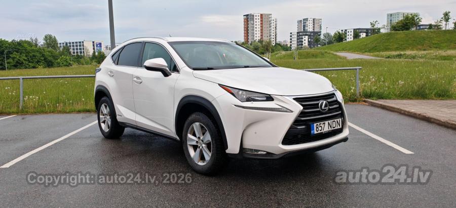 White Lexus NX 2016 in Tallinn, with an engine capacity of 2.50 L and mileage of 197 thousand km for 18950 €, photo 1 on AUTOMOTO.COM.LV
