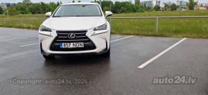 White Lexus NX 2016 in Tallinn, with an engine capacity of 2.50 L and mileage of 197 thousand km for 18950 €, photo 3 on AUTOMOTO.COM.LV