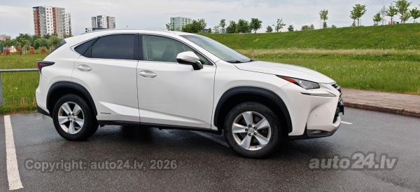 Balts Lexus NX 2016 Tallina, ar dzinēja tilpumu 2.50 L un nobraukumu 197 tūkst. km par 18950 €, foto 3 vietnē AUTOMOTO.COM.LV
