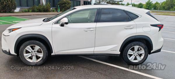 Balts Lexus NX 2016 Tallina, ar dzinēja tilpumu 2.50 L un nobraukumu 197 tūkst. km par 18950 €, foto 4 vietnē AUTOMOTO.COM.LV