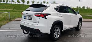 White Lexus NX 2016 in Tallinn, with an engine capacity of 2.50 L and mileage of 197 thousand km for 18950 €, photo 6 on AUTOMOTO.COM.LV