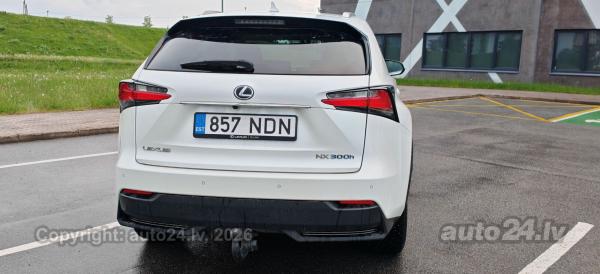 Balts Lexus NX 2016 Tallina, ar dzinēja tilpumu 2.50 L un nobraukumu 197 tūkst. km par 18950 €, foto 6 vietnē AUTOMOTO.COM.LV
