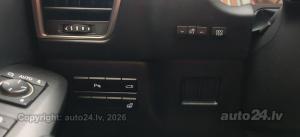 White Lexus NX 2016 in Tallinn, with an engine capacity of 2.50 L and mileage of 197 thousand km for 18950 €, photo 10 on AUTOMOTO.COM.LV